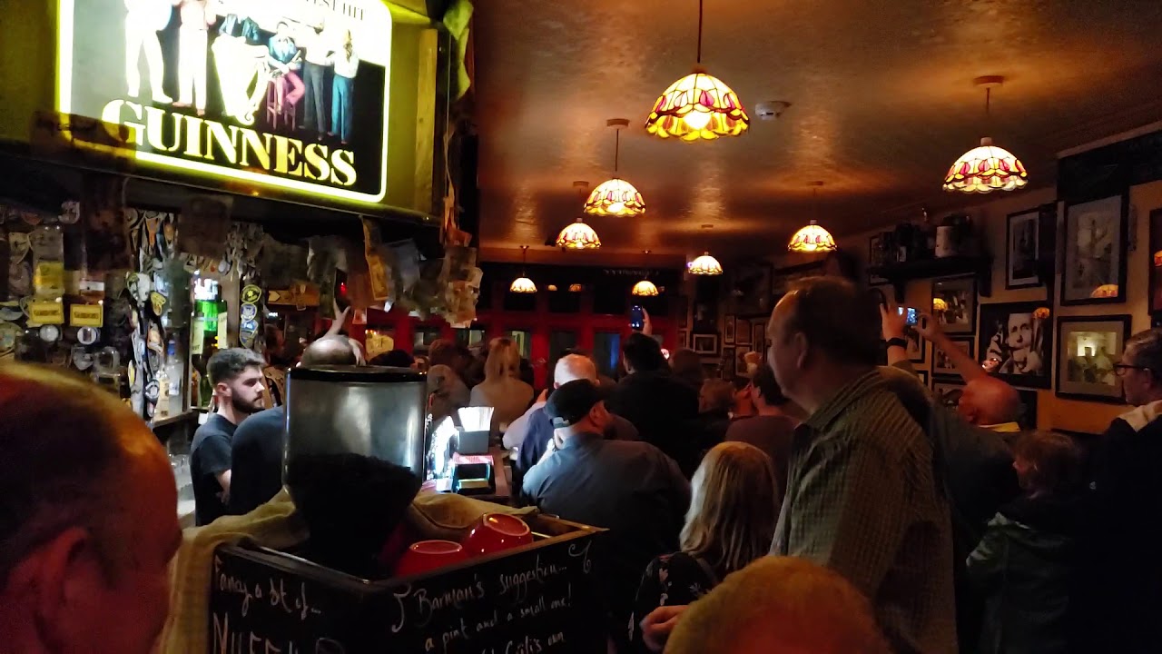 Danny Boy at Irish wake in a Pub in Ireland, October 2019. - YouTube