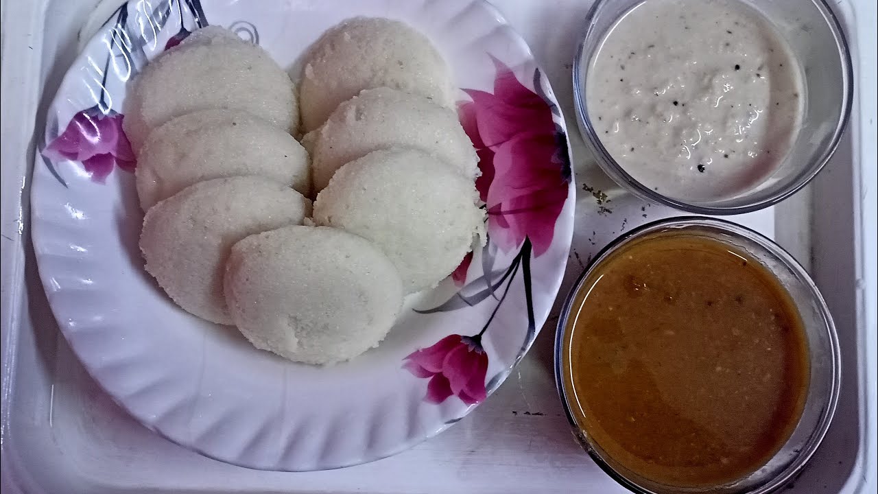 सूजी की इडली || instant soojee idli recipe using Microwave || South ...