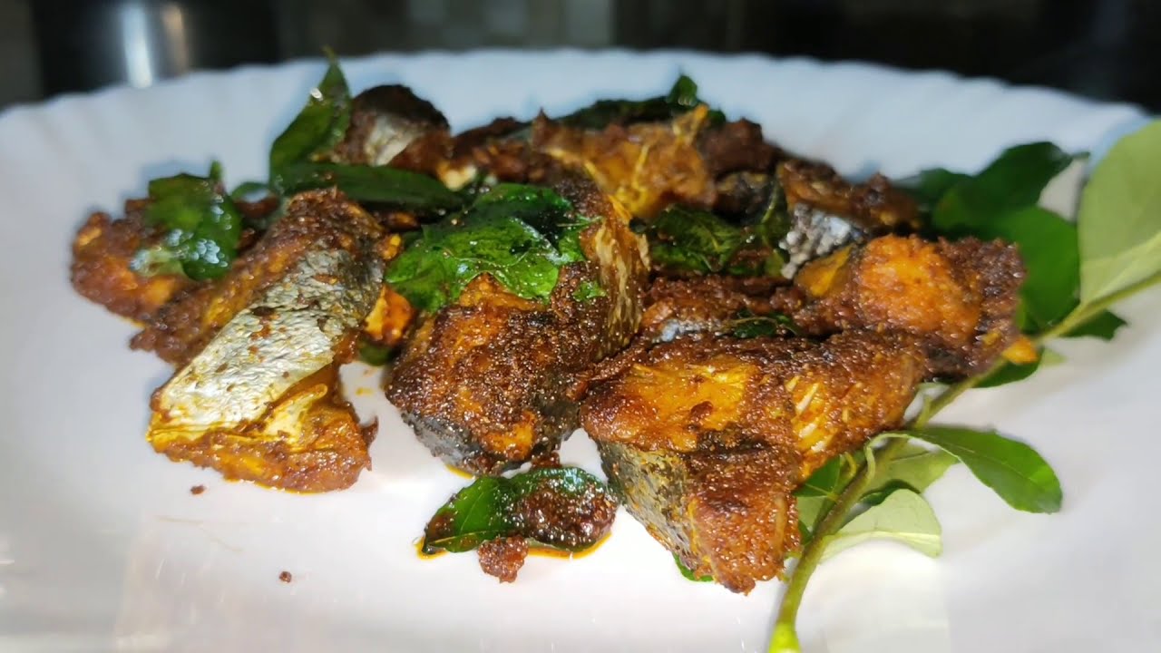 ഒരു നാടൻ പിട പിടാ പിടക്കുന്ന ഏട്ടാ മീൻ പൊരിച്ചത് : Etta Fish fry ...