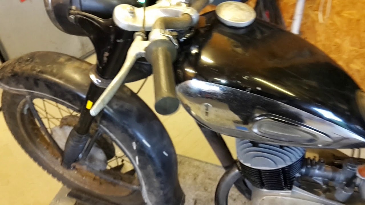 DKW RT 250/2 First start in 50 years - YouTube