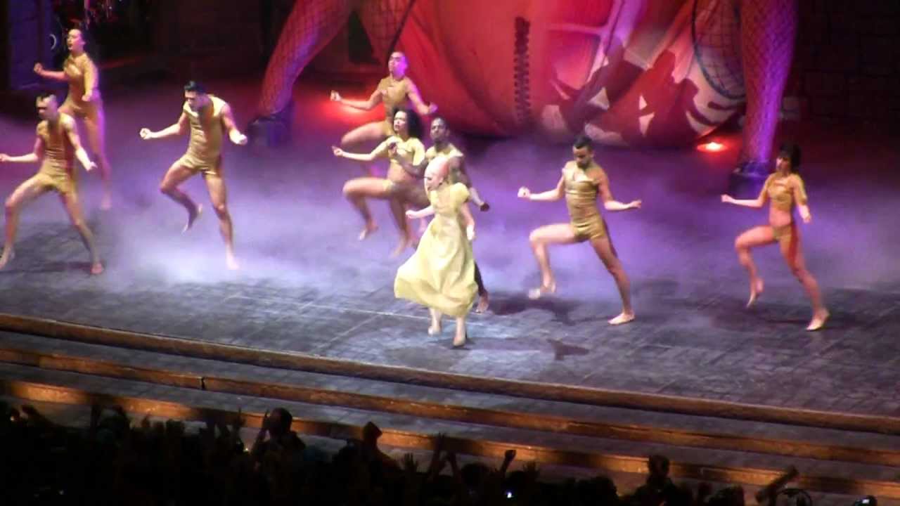 Lady GaGa Moscow Born This Way - YouTube