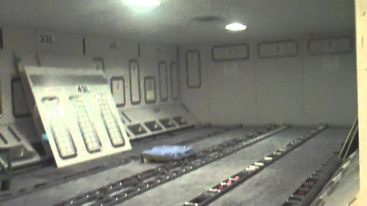 U.S. Airways A330 rear cargo pit - YouTube