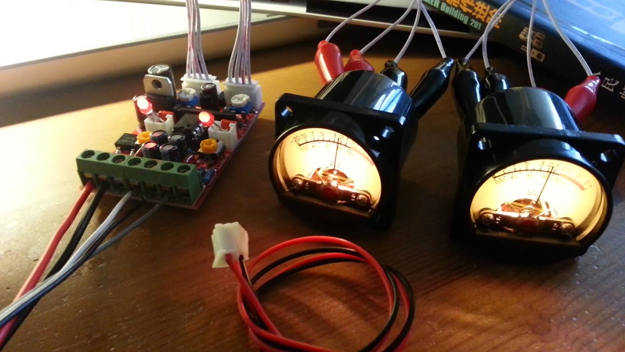 VU Meter with Peak LED Indicator - YouTube