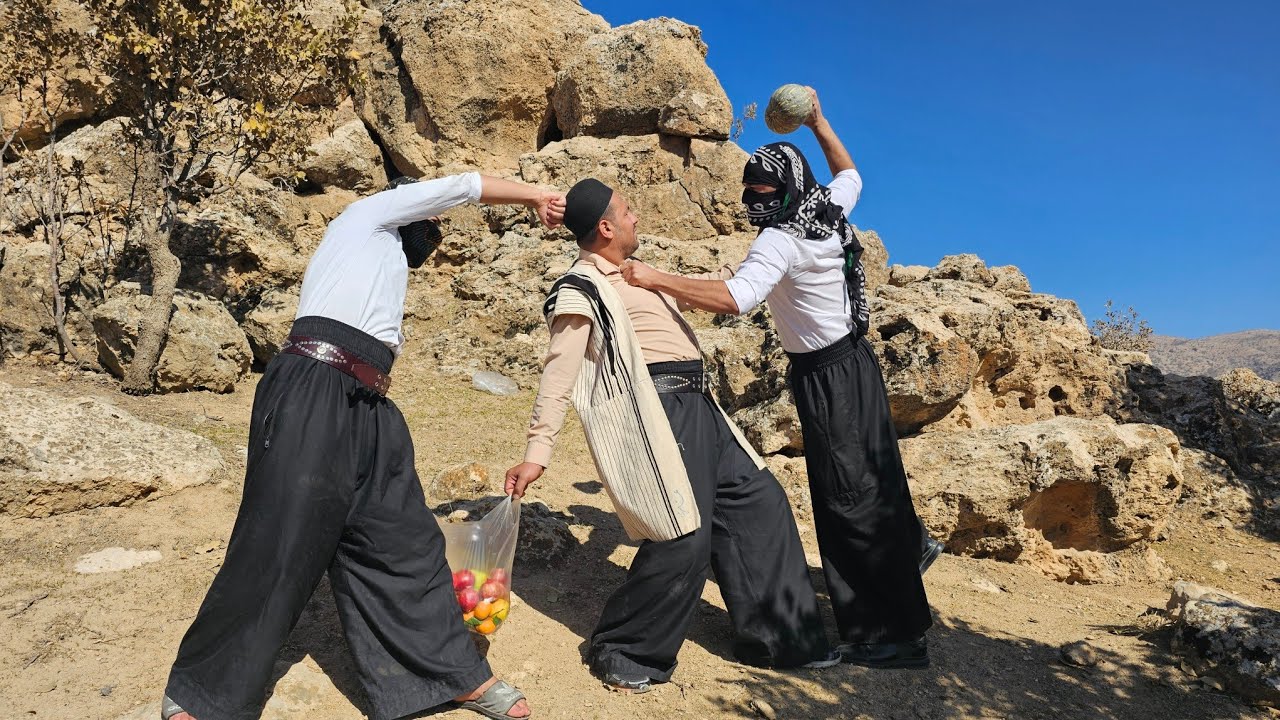 Tradition: Tension between Hujjat and the people of Kadkhoda - YouTube