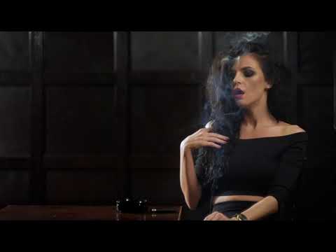 Smoking Show Online Show 57 Gorgeous brunette Daria enjoying a cigarette in the hot smoking