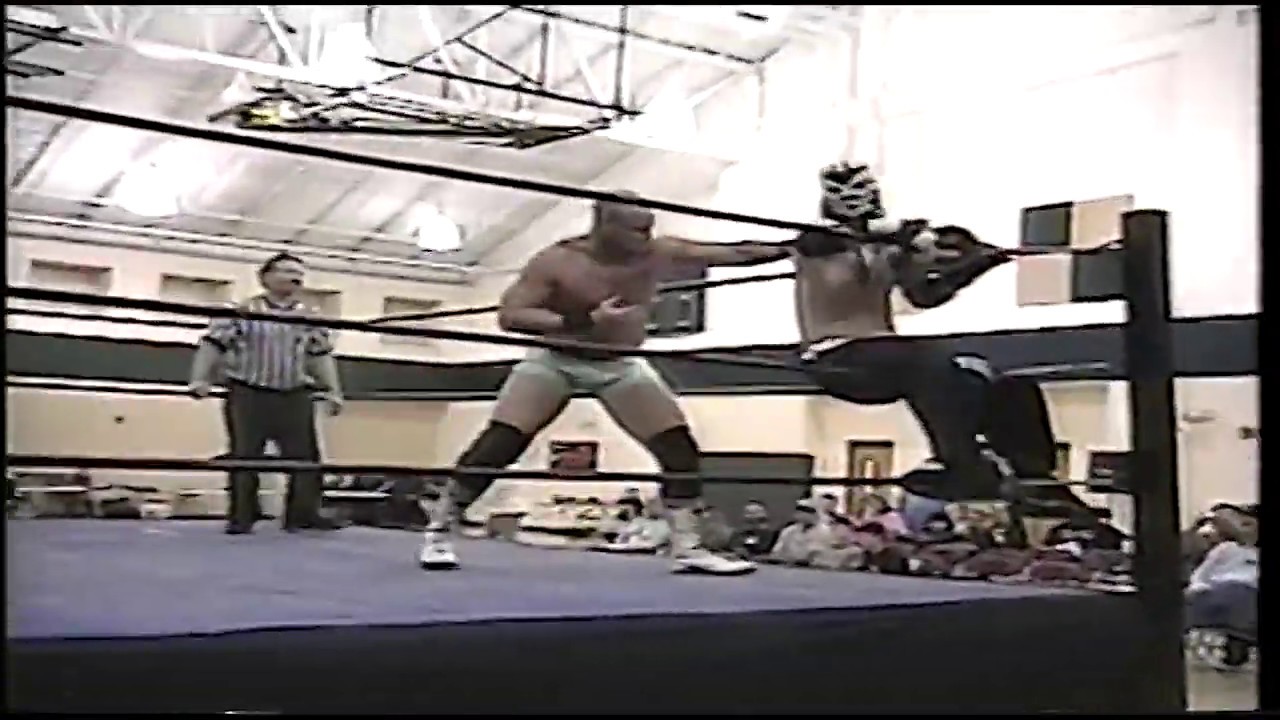 Jake Manning vs Kamikaze Kid in Storm Force Wrestling - YouTube