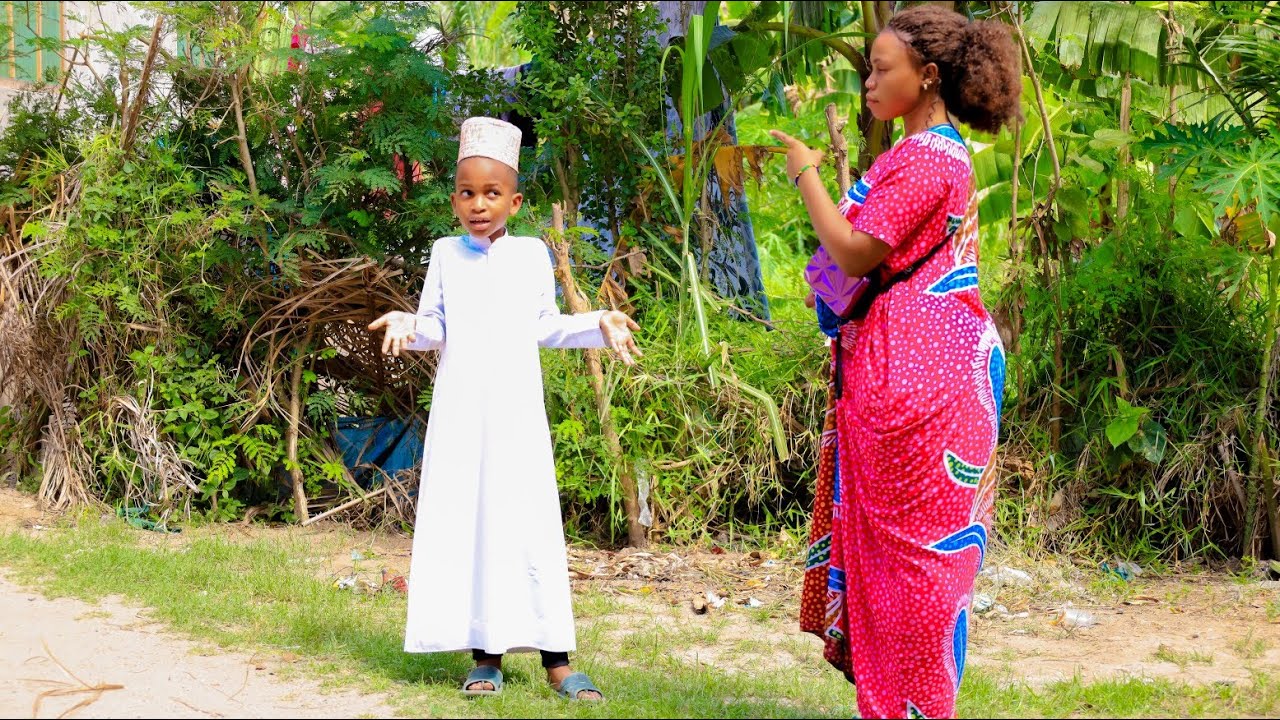 NILIPE NILIOKUMWAGIA (DOGO SELE NA STEVE MWEUSI) - YouTube