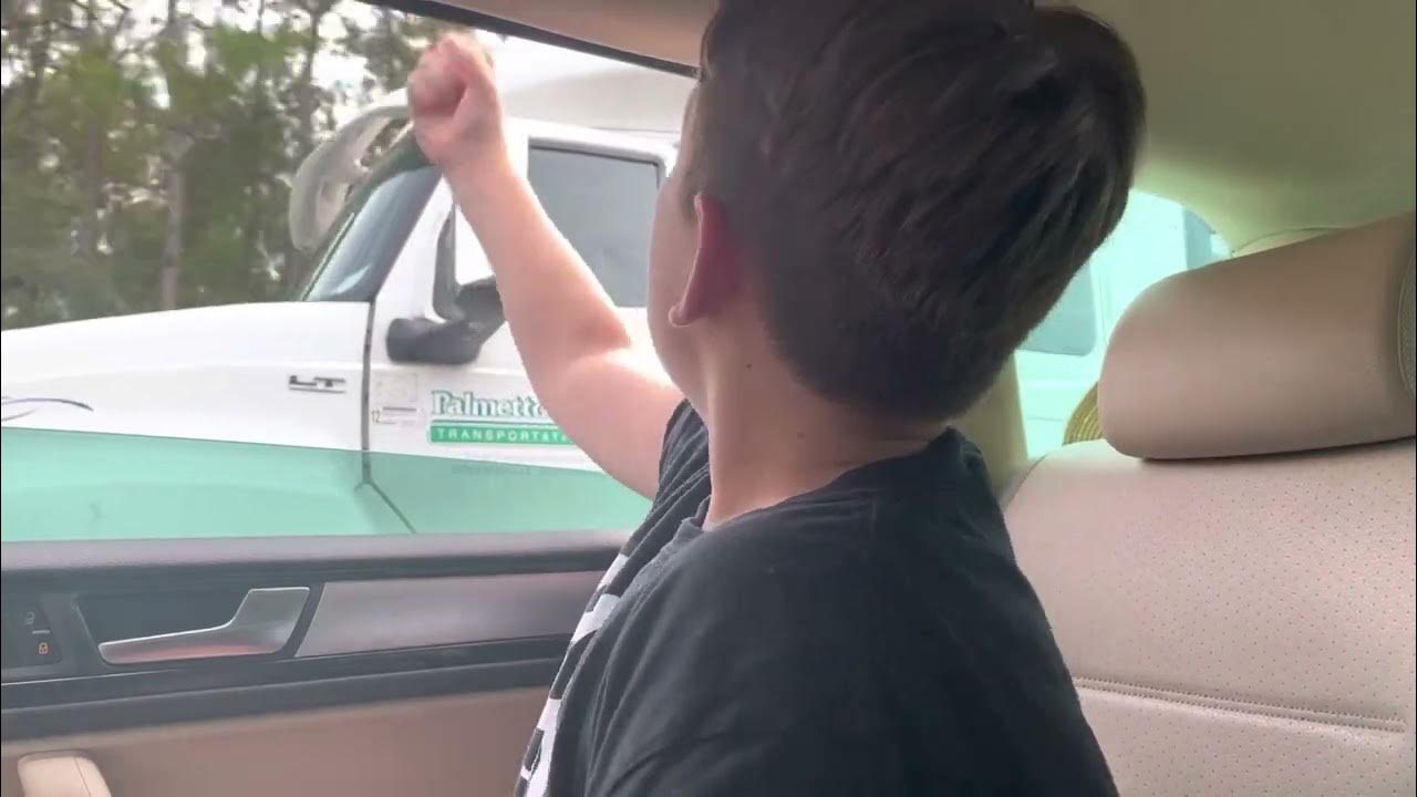 Getting Truckers to honk their horn on I-10 Part 2 - YouTube