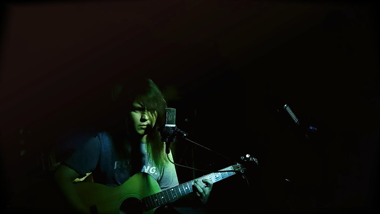 Chris R. Lillo - Don't Be Scared (OFFICIAL MUSIC VIDEO) - YouTube