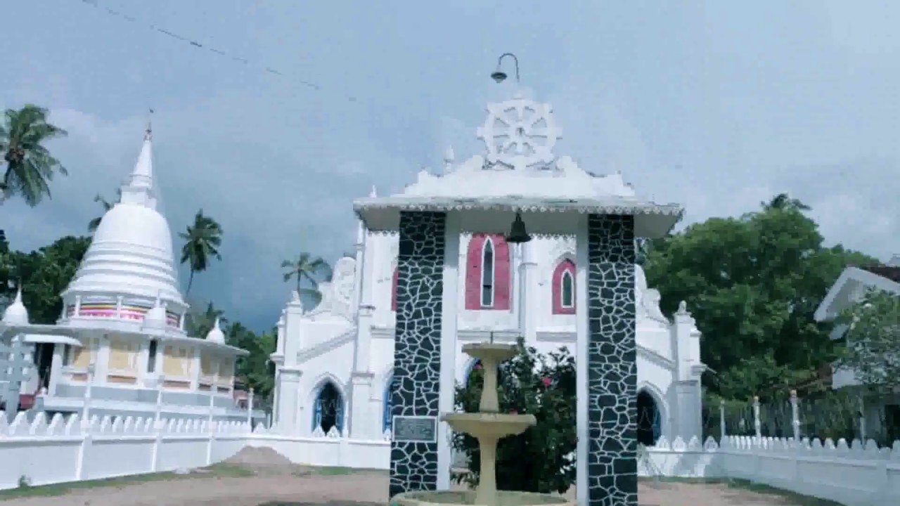 Sri Pushparama Vihara Balapitiya (Nayaka Pansala) www.LookLanka.lk Your ...