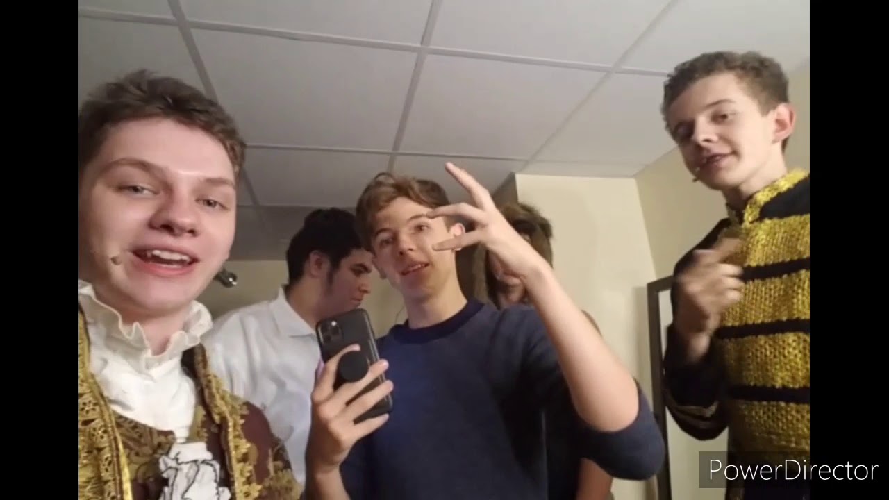 Silver Vlogs 1 - Frozen Jr. Opening Night - YouTube