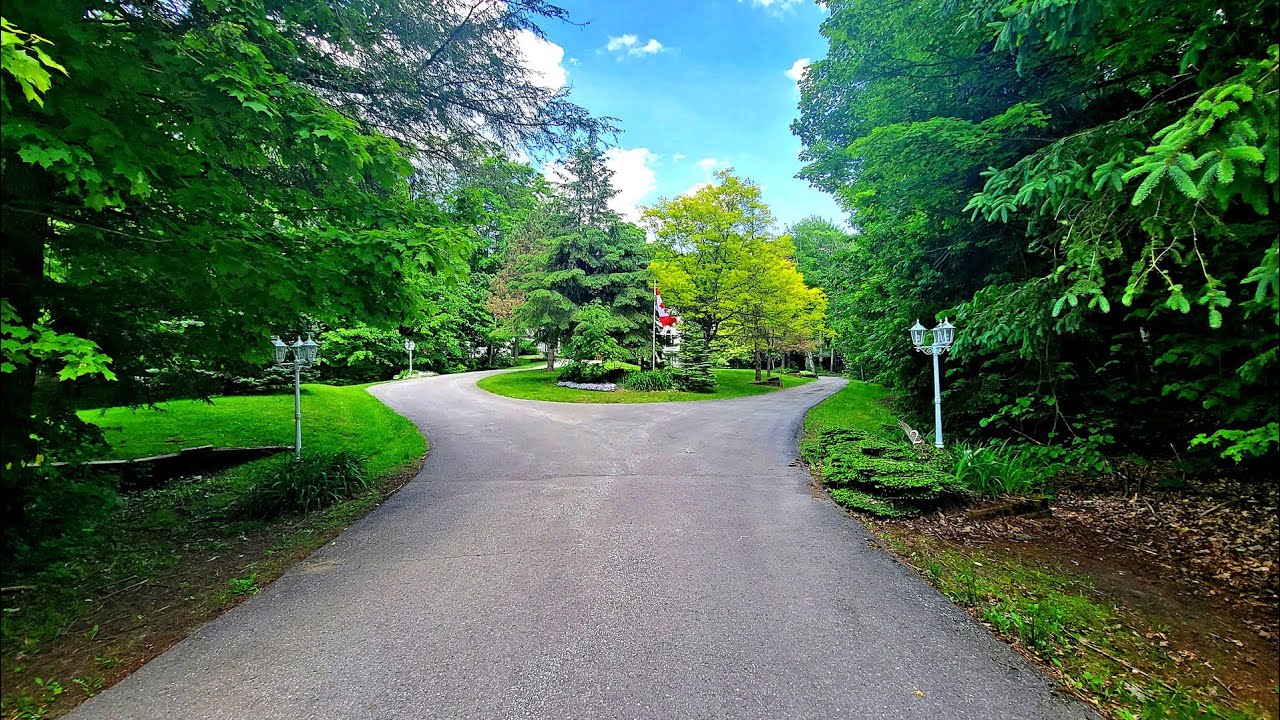 2 Maple Bush Trail, Whitchurch-Stouffville - YouTube