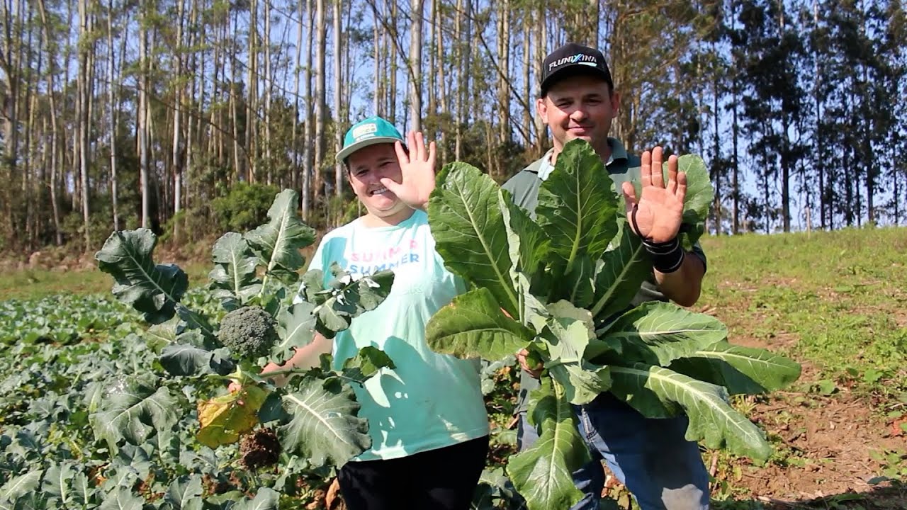 COOPERTAIÓ 10 ANOS | Hortaliças Frescha com casal do Alto Palmital em ...
