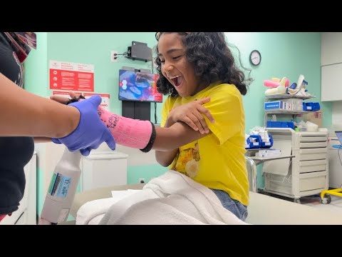 Janyla got her cast removed and this is how her Hand looked…. 😲 - YouTube
