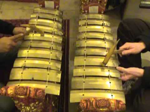 Ciaaattt...Kotekan trunajaya dance 2 - YouTube