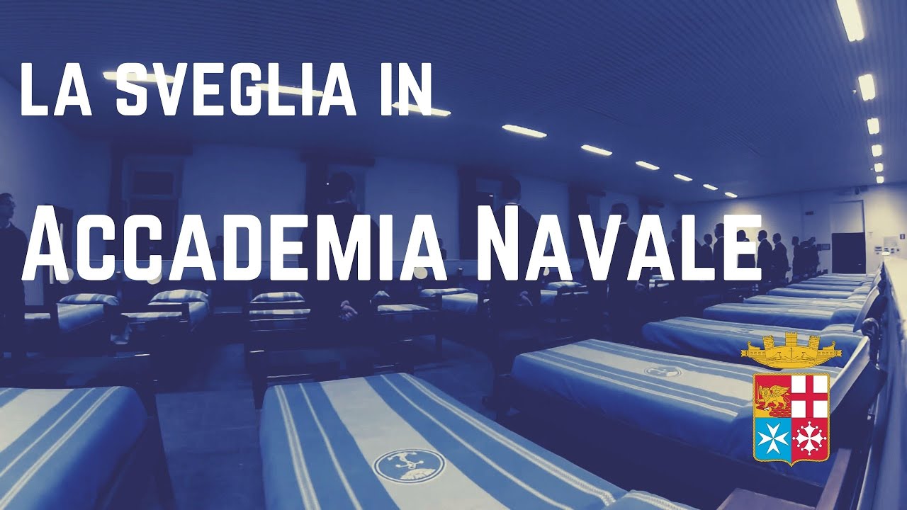 Sveglia mattinale per gli allievi dell'Accademia Navale - YouTube