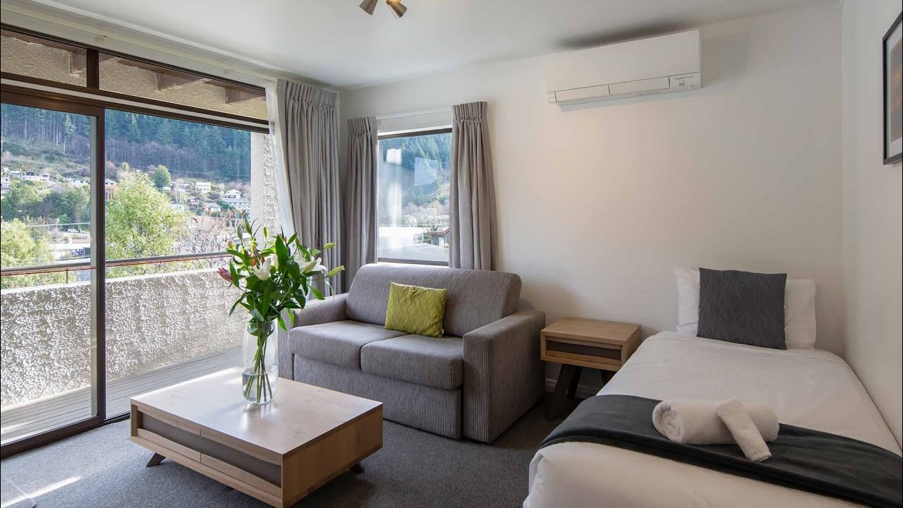 8 लाख मे one Room set in वृन्दावन रुक्मनी विहार में कृष्णा भूमी श्री ...