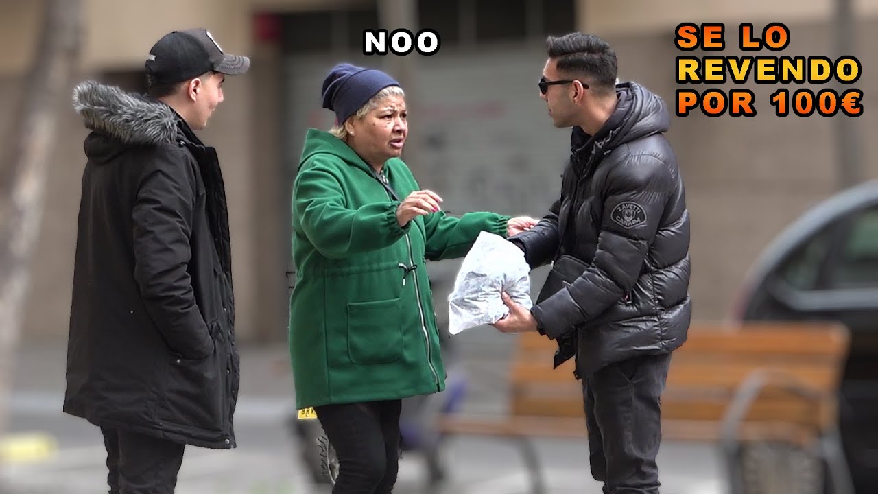 Compramos Cosas Baratas y Las Revendemos Más Caras Frente Suya 😂 - YouTube