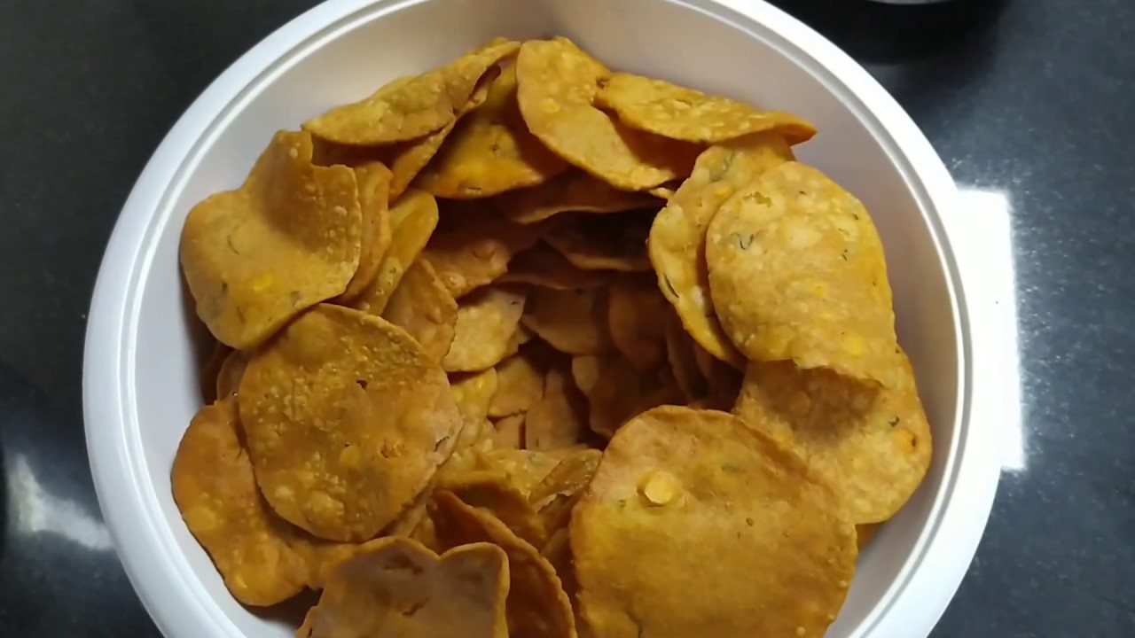 Moru Moru Thattai/Crispy snack - YouTube