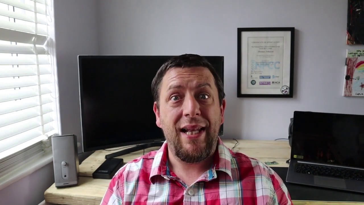 Tom Johnson - ethical hacker and social engineer - YouTube