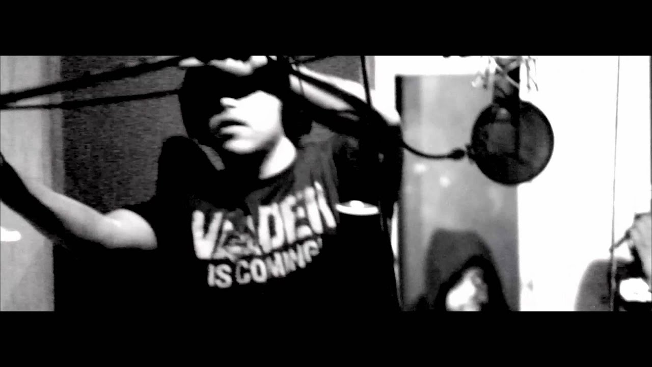 Axel Leon "IM GOD" (freestyle) - YouTube