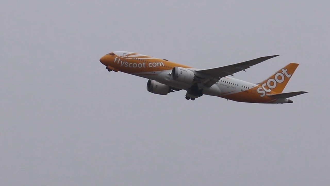 Scoot 787-8 Take off - YouTube