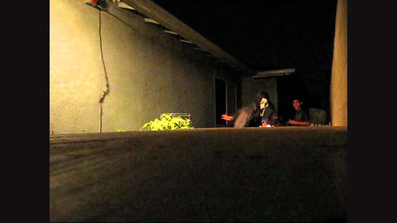 Scare Pranks: Scream(Ghost Face) Prank. - YouTube