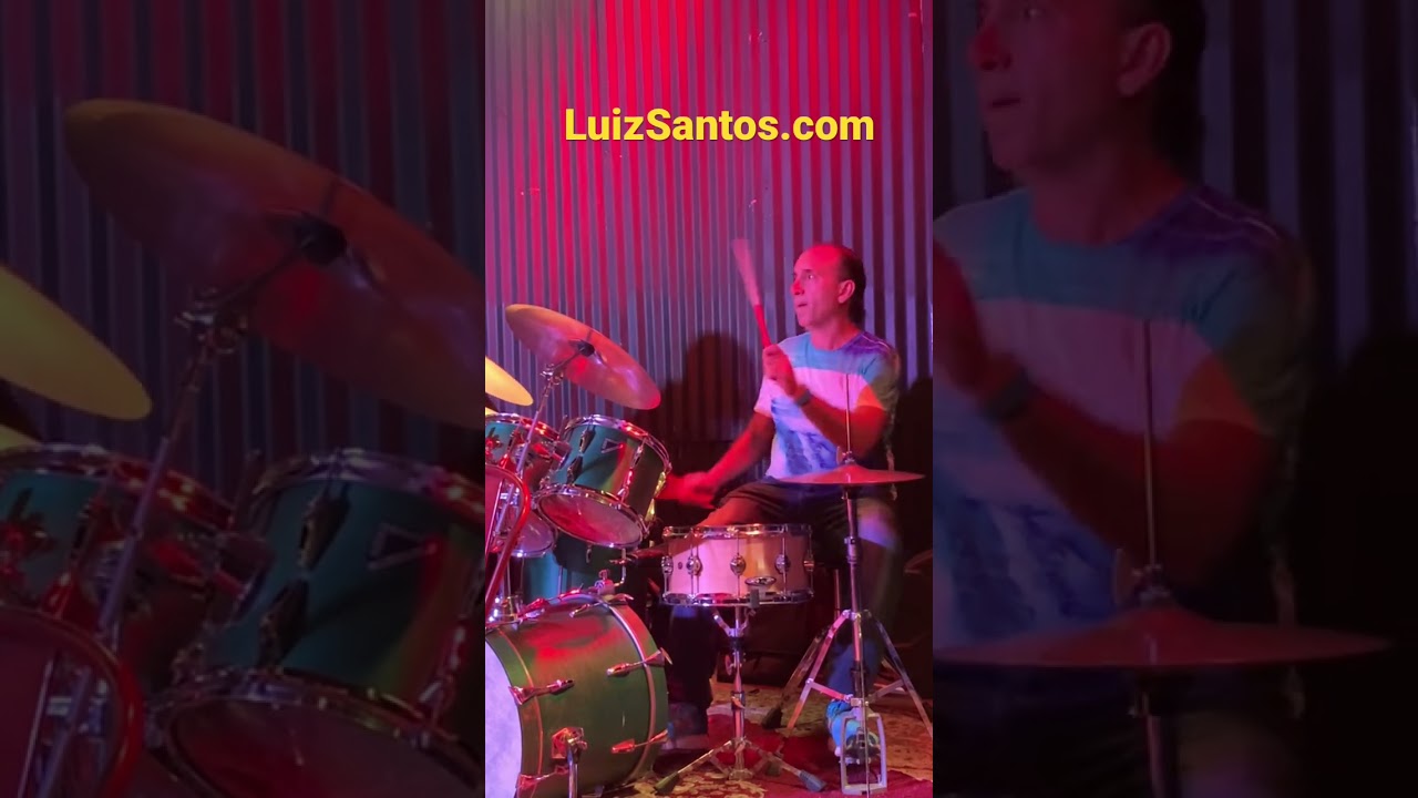 Funky drums Solo live - YouTube