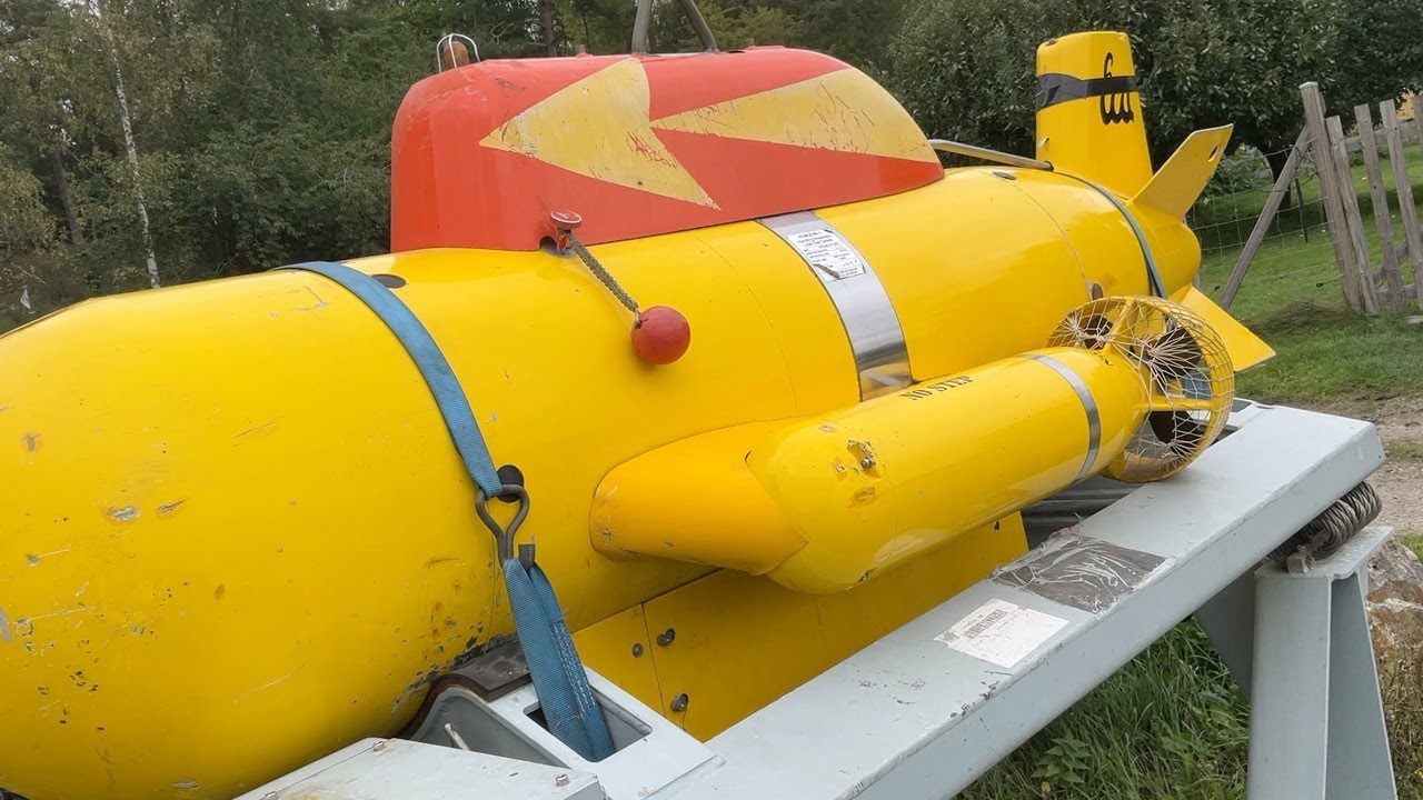 Köp Miniubåt RCMDS Remote Controlled Mine Disposal System ECA MK1 på ...