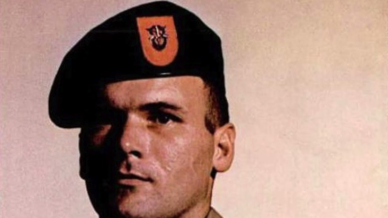 The Green Beret (In Honor and Memory of Barry Sadler) - YouTube