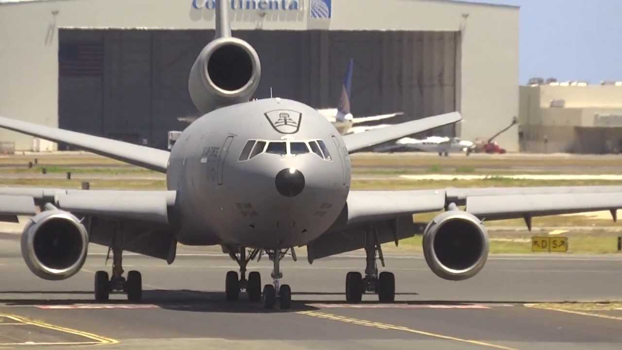 USAF KC-10 Extender Taxiing Honolulu Airport HD - YouTube