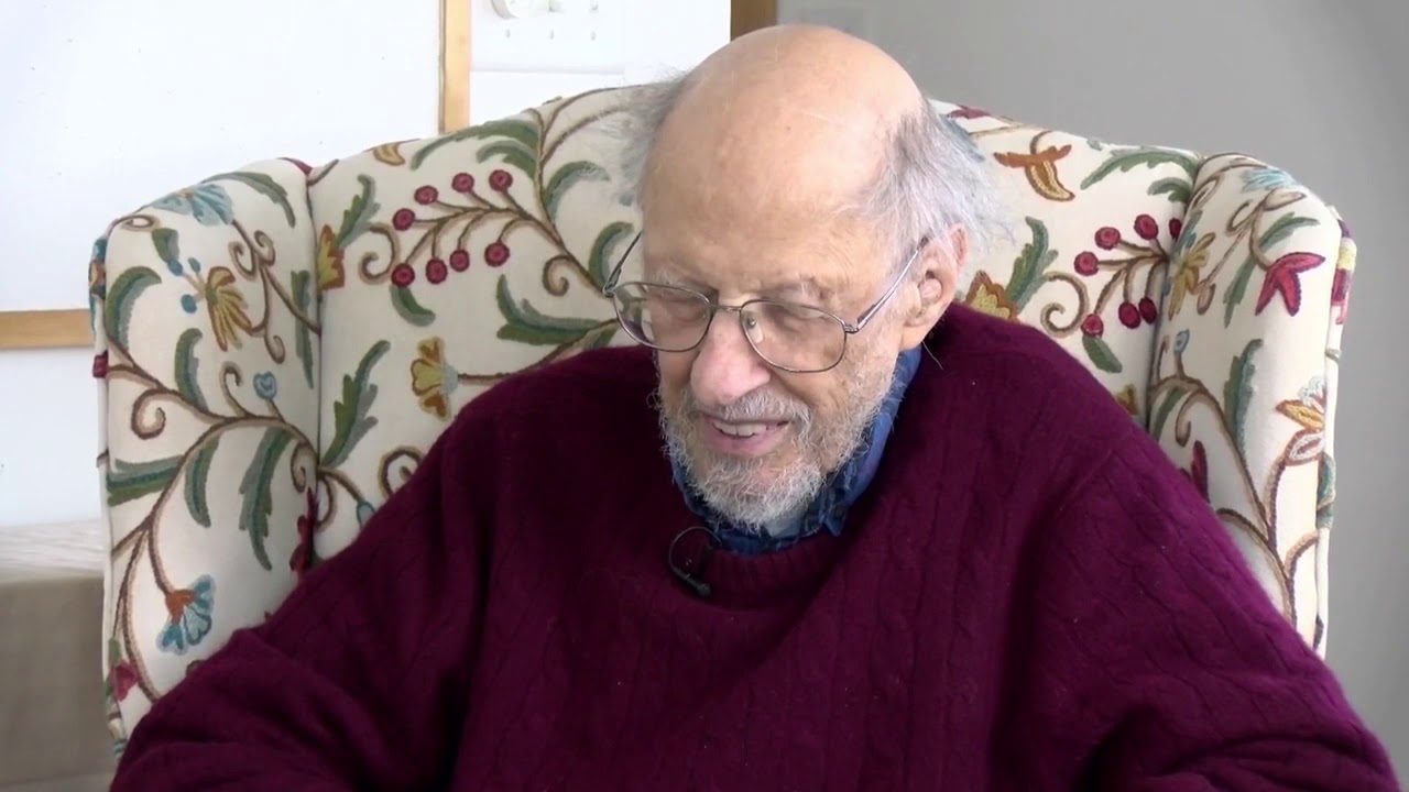 Corbato describes MIT's Whirlwind computer. - YouTube