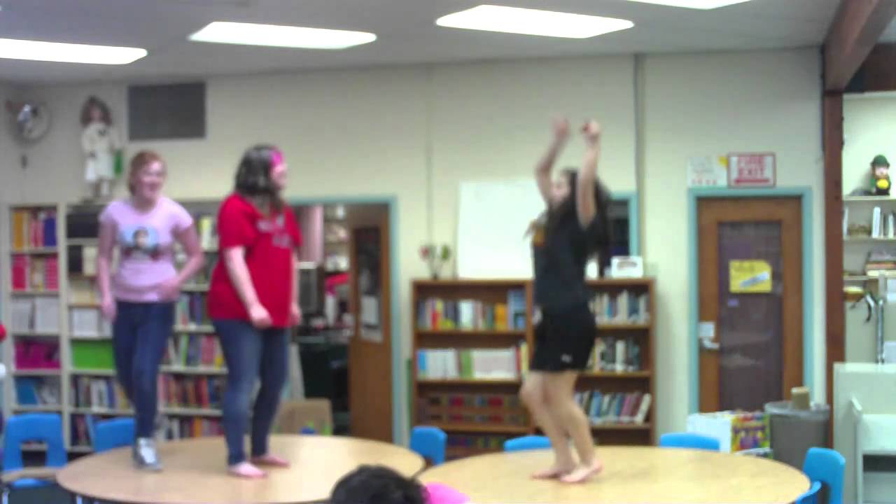 Table Dancing - Black Eyed Peas Style. - YouTube