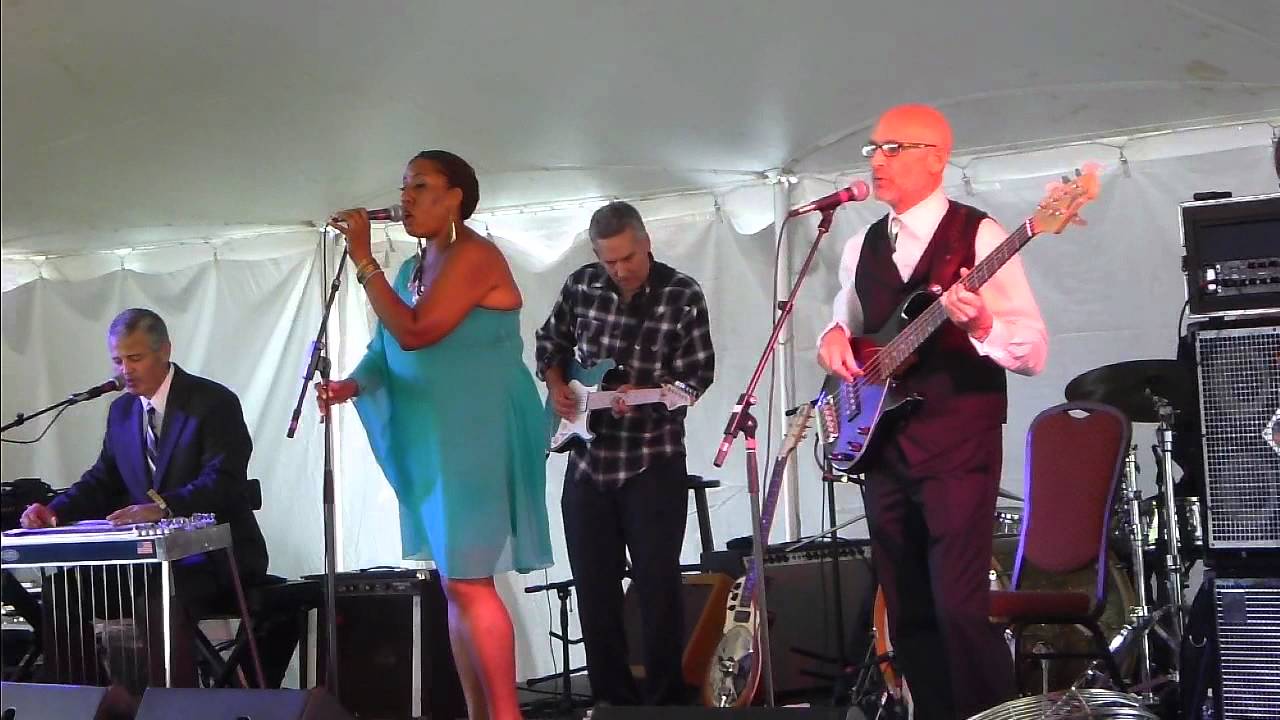 Annie Mack & The Revival @ Bayfront Blues Festival - YouTube