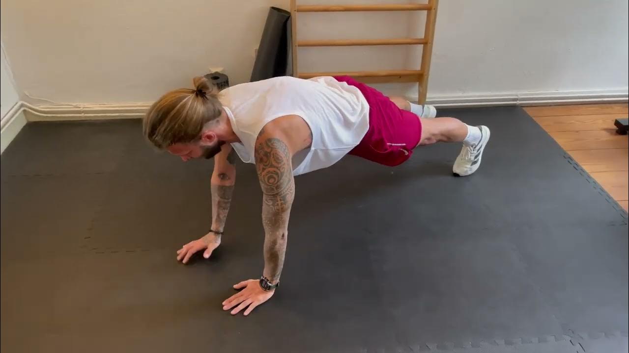 Plank Shoulder Tap - YouTube