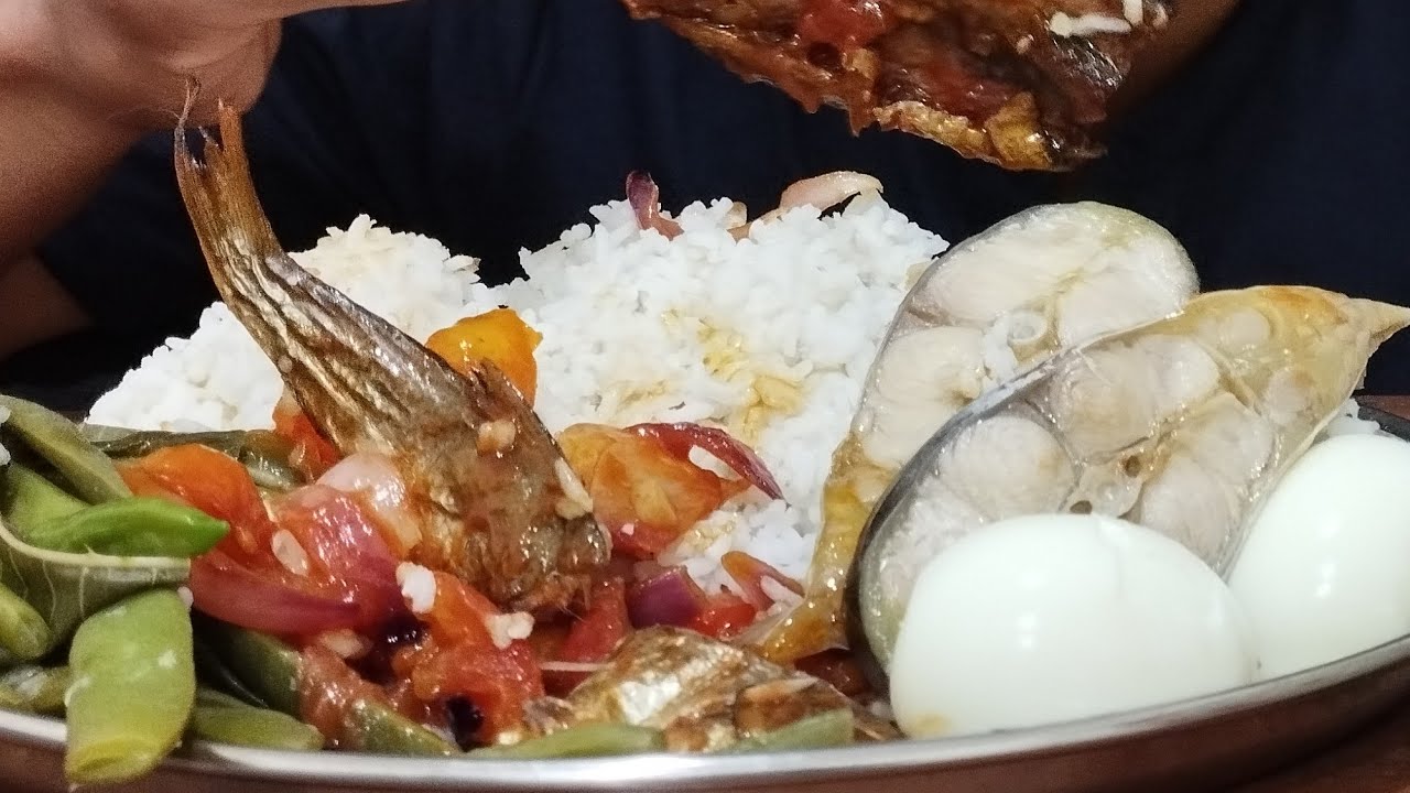 FISH BOIL EATING || fish fried eating local style agg boil 😋. - YouTube