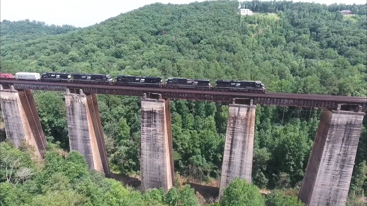 NS 153 at Wells Viaduct, Toccoa, Red Lane and Sugar Hill - YouTube