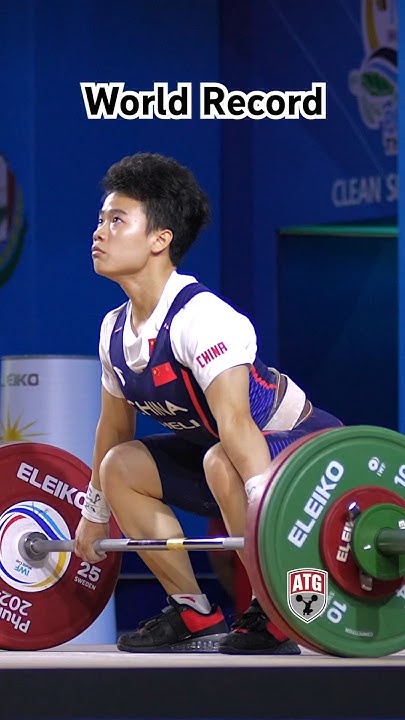 Hou Zhihui 🇨🇳 97kg / 214lbs Snatch World Record at 49kg! #weightlifting #slowmotion - YouTube