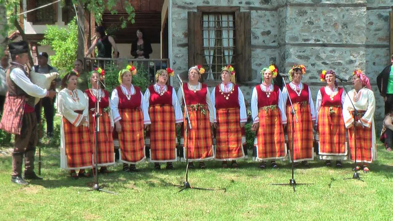 Zlatograd, Gergiovden (Гергьовден) den 20120506 00153.MTS - YouTube