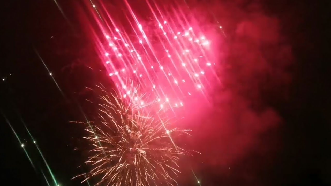 meadow Park Fireworks 2024 (5th Of November) full display! - YouTube
