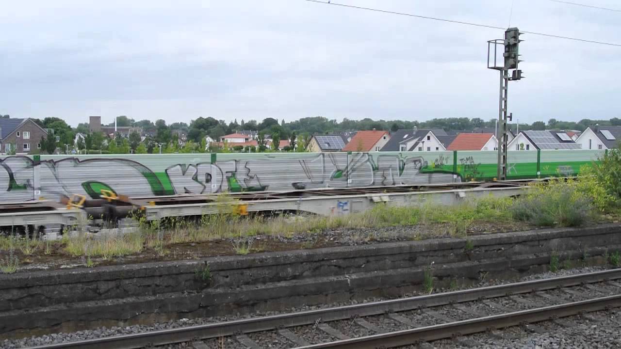 Class 66 Diesel Intermodal container train Viersen 23 06 15 - YouTube