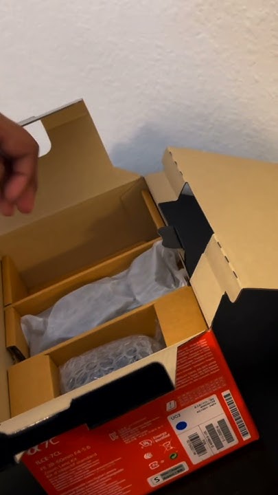 Sony Alpha 7c | Unboxing - YouTube