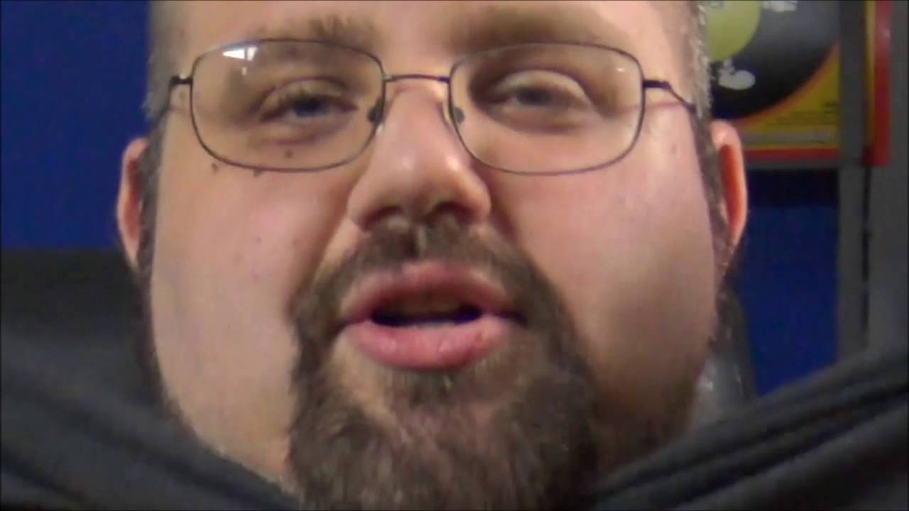 10 Minutes Of Rich Of ReviewTechUSA Taking His Shirt Off - YouTube