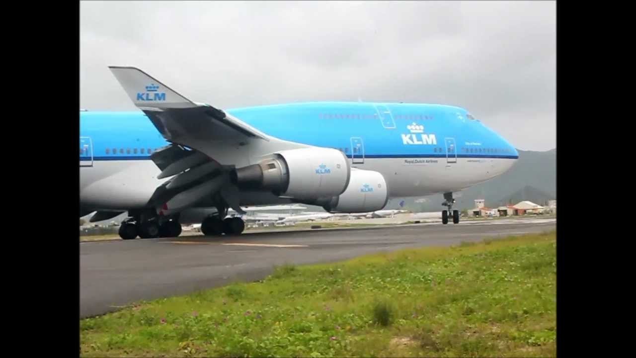 KLM Boeing 747-400 take off st maarten - YouTube