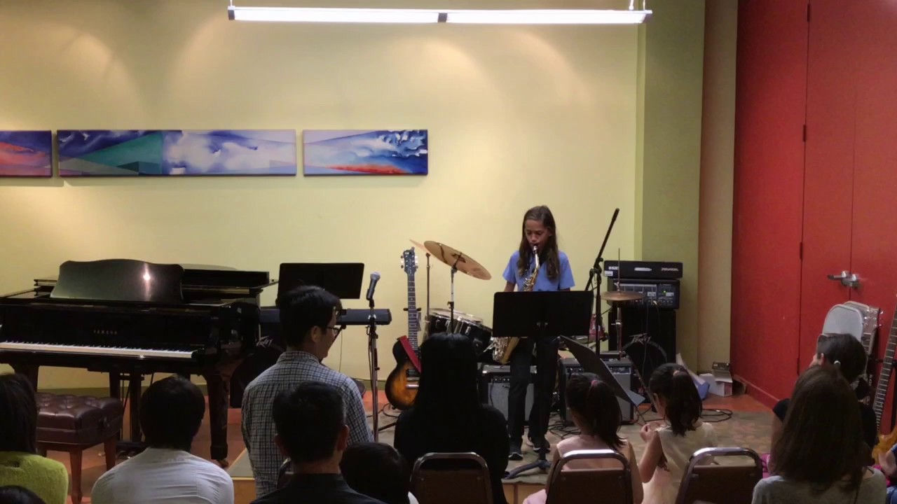 Miles performing Ferling etude 15 - YouTube
