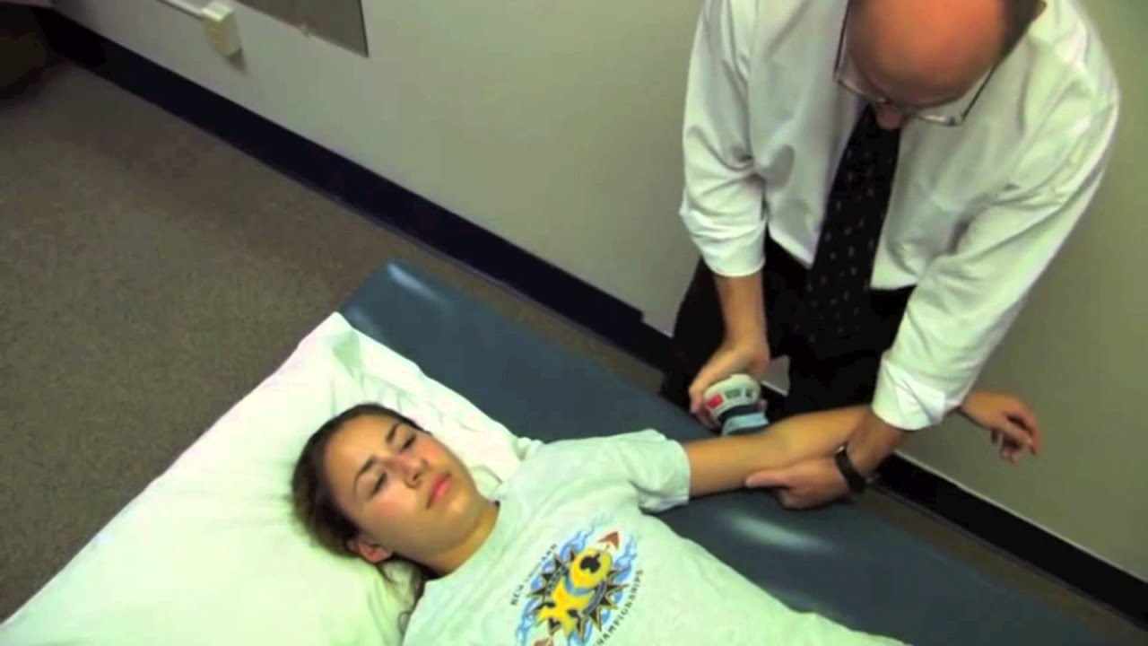 Measure Shoulder Abduction Muscle Strength Using the microFET 2 ...