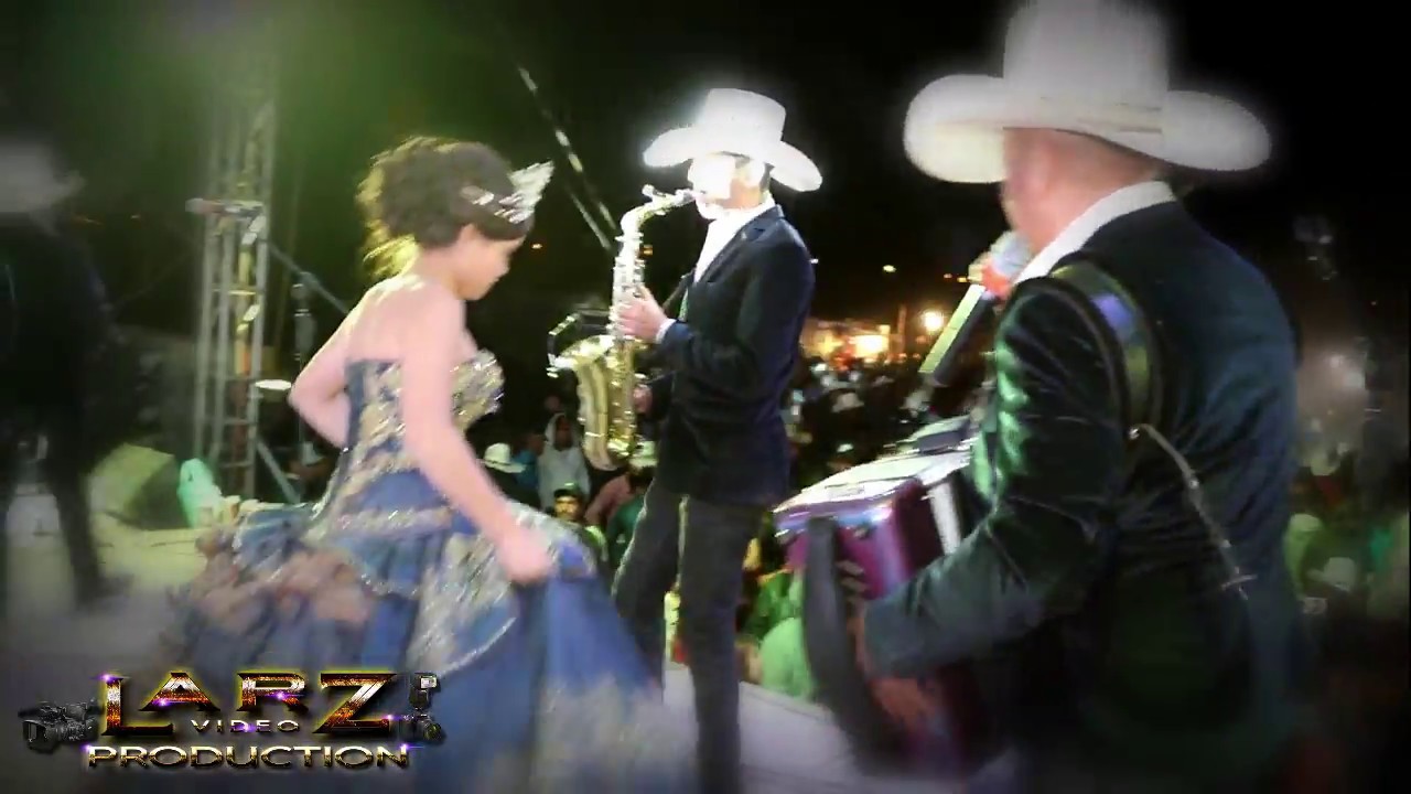 Los Rugar En Accion Bailando Con Paola en Sus Quince Puro huapango ...