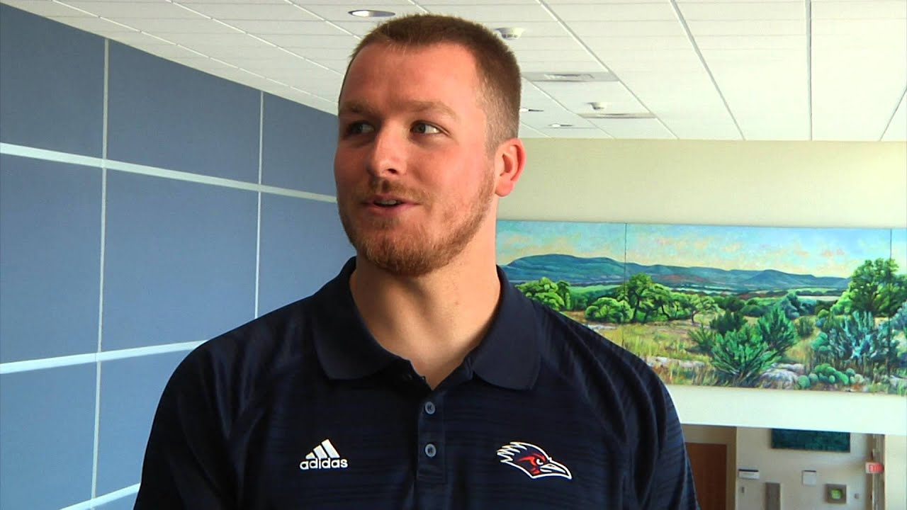 UTSA Football Insider - Kayla Reger & Cole Hubble - YouTube