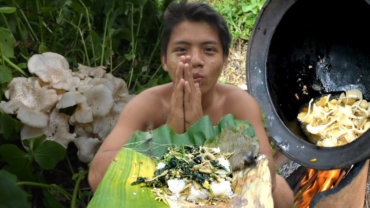 primitive survival cooking - eating delicious Mushroom - YouTube