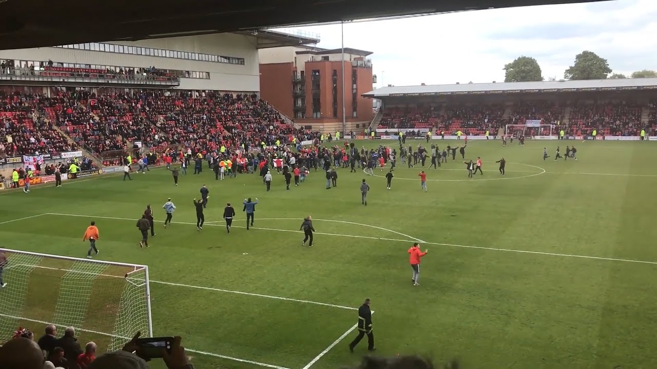 Leyton Orient Fans Invade Pitch In Protest During Match Against ...